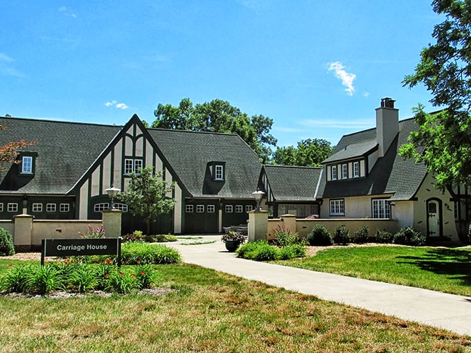 From Corn Flakes to conference rooms: The Kellogg Manor offers stunning lake views and a slice of cereal empire history.