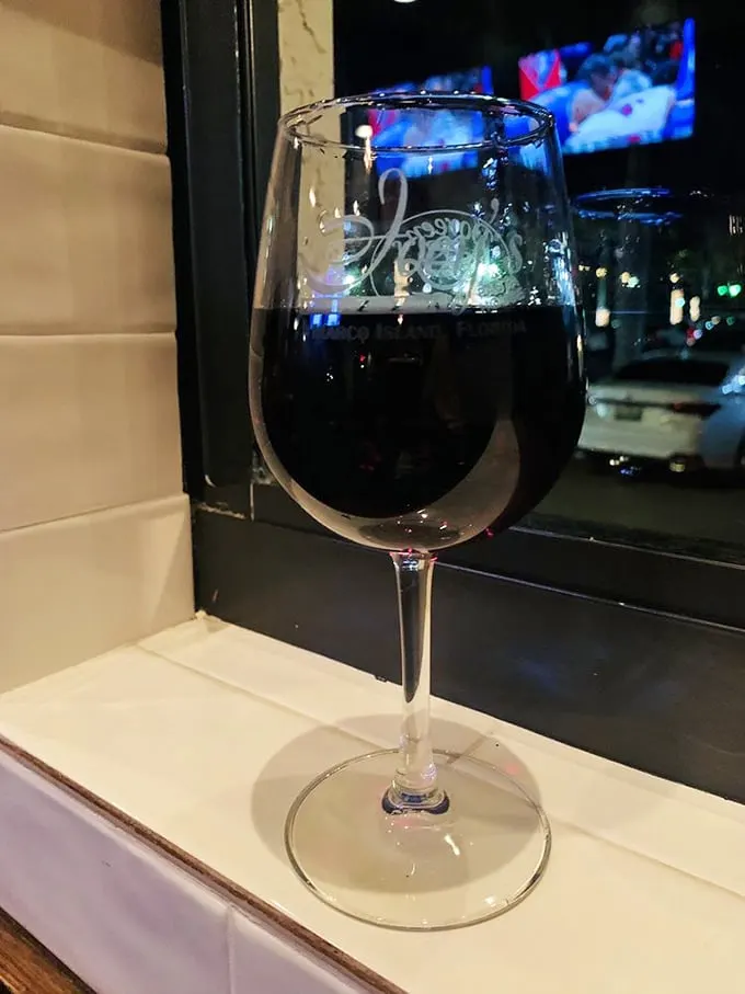 Wine not unwind with a glass of red? This vino view is giving us major "La Dolce Vita" vibes. Salute to the good life!