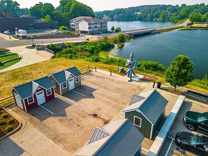 Bird's eye view of Oz! The Tin Man keeps watch over Hart's charming lakeside cottages.