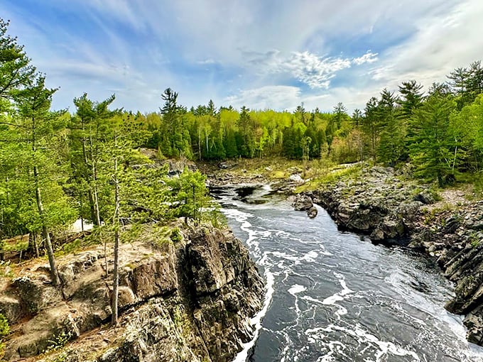 Jay Cooke State Park: Where every view is postcard-worthy! It's like Mother Nature's own obstacle course, complete with scenic rewards.