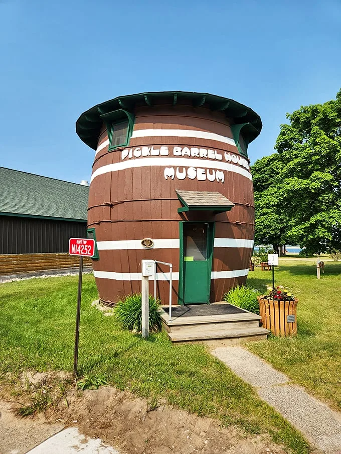 Dill-lightful architecture! The Pickle Barrel House is a quirky testament to the power of whimsy and preservatives.
