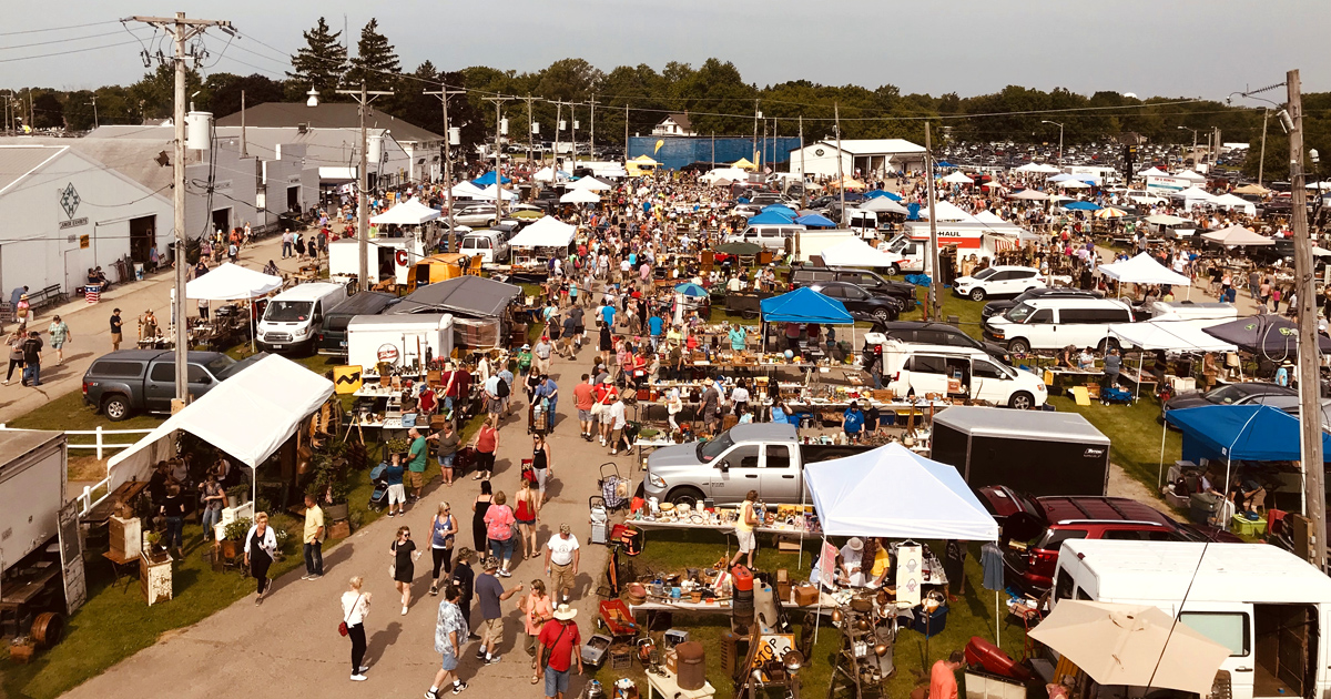 This Enormous Flea Market In Wisconsin Is A Bargain Hunter’s Dream Come