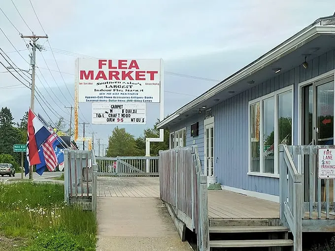 Welcome to the treasure hunter's paradise! This unassuming blue building holds more stories than your grandma's attic – and probably a few of her lost earrings too.