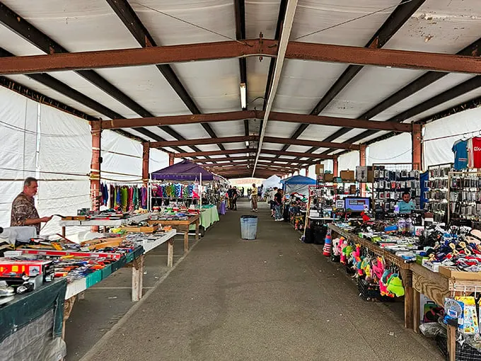Step right up to the bargain bonanza! This covered walkway is like a treasure map come to life, with X marking every spot.