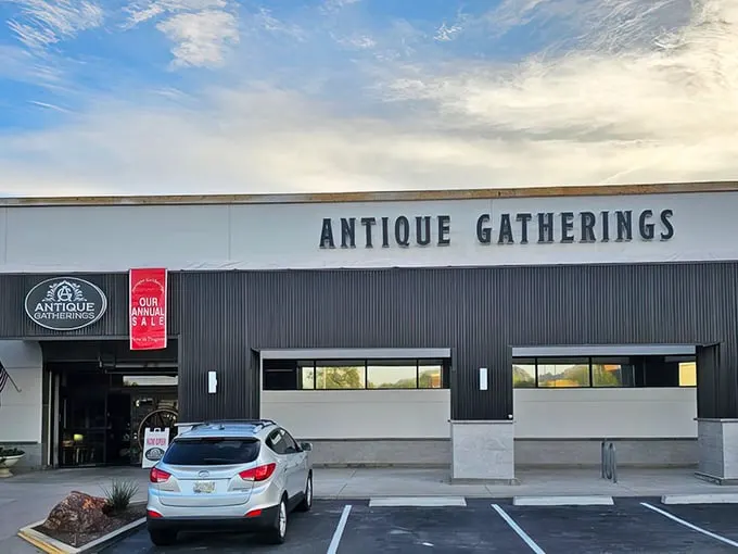 Welcome to Antique Gatherings, where the past comes out to play! This Phoenix treasure trove is like a time machine disguised as a strip mall.