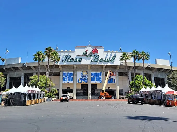 Welcome to treasure hunter's paradise! The Rose Bowl Flea Market beckons with its iconic sign, promising a day of discovery under the California sun.