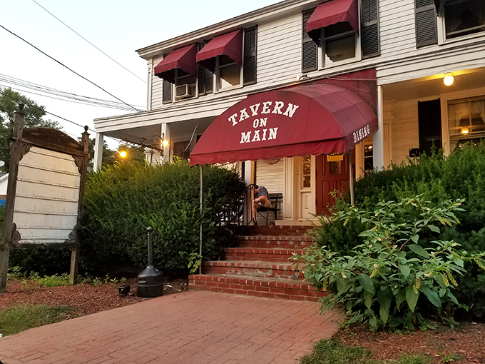 A slice of Americana with a side of steak! Tavern on Main's charming exterior promises a feast for both eyes and stomach.