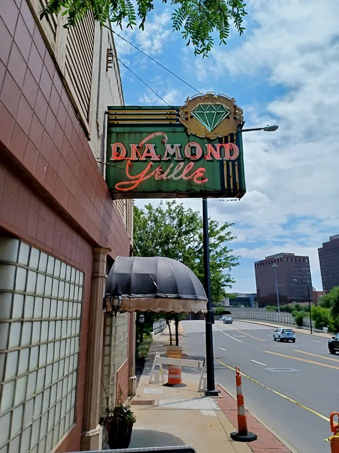 A diamond in the rough! This neon sign beckons hungry souls to a culinary oasis amid Akron's urban landscape. Time-travel never looked so delicious.