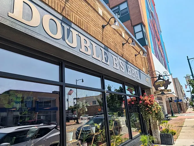 A floral welcome that's almost as mouthwatering as the BBQ! Double B's exterior is a feast for the eyes, with vibrant blooms cascading from hanging baskets.