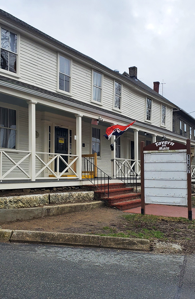 A slice of Americana with a side of steak! Tavern on Main's charming exterior promises a feast for both eyes and stomach.