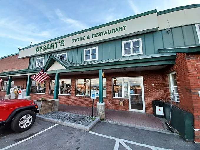 Welcome to Dysart's, where "food & fuel" isn't just a slogan—it's a way of life. This brick behemoth has been feeding hungry travelers and locals alike since 1967.