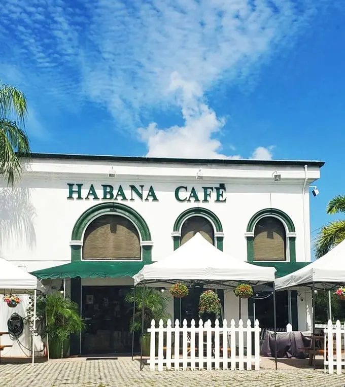A slice of Havana in the Sunshine State! Habana Café's charming exterior promises a Cuban adventure without the need for a passport.