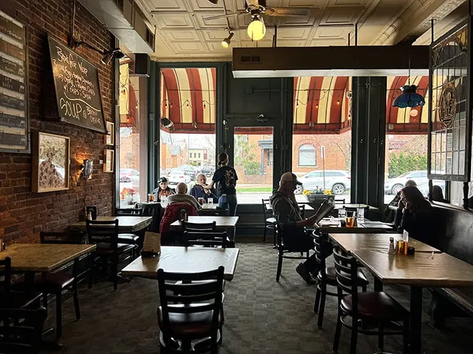 Where everybody knows your name... or at least your favorite order. The Old Mohawk: Columbus's own "Cheers."