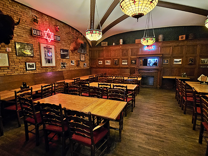 Cozy nooks, warm wood, and enough charm to fill a dozen biergartens. Welcome to Gluek's dining room, where every meal feels like Oktoberfest.