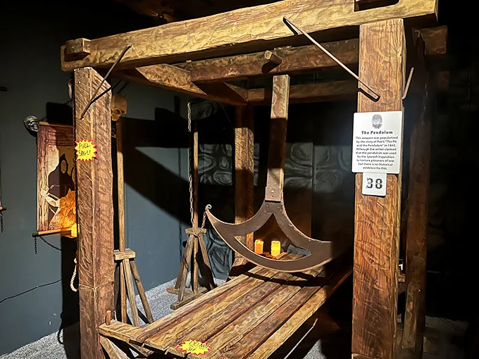 Swing low, sweet chariot of pain! This pendulum puts Edgar Allan Poe's wildest nightmares to shame.