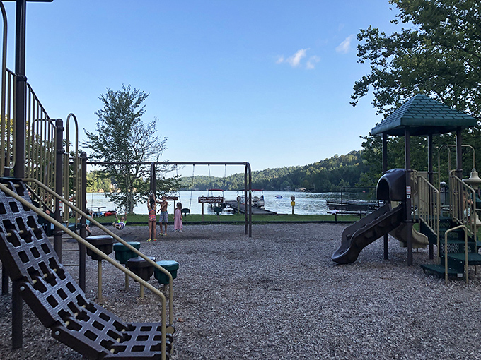 Who says playgrounds are just for kids? Here, everyone can unleash their inner child. Swings with a view – beat that, city parks!