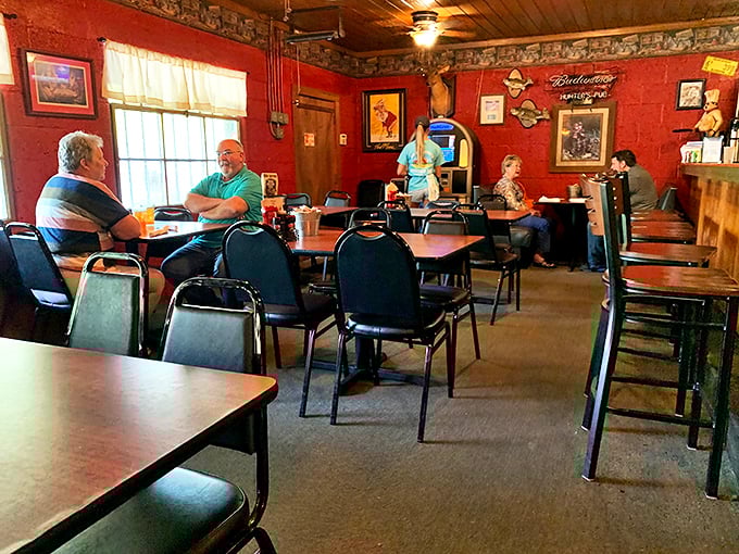 The staff here are friendlier than a golden retriever at a dog park. They'll make you feel right at home, Southern style.