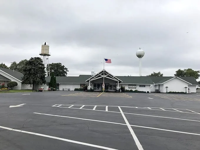 Park it here for happiness! With ample parking and that iconic water tower, you know you've arrived at comfort food central.