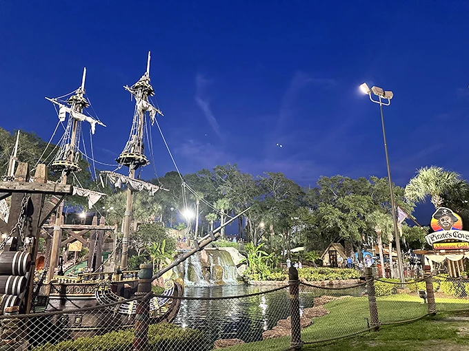 As night falls, Pirate's Cove transforms into a glowing wonderland. It's "Avatar" meets "Treasure Planet" – with more putting.