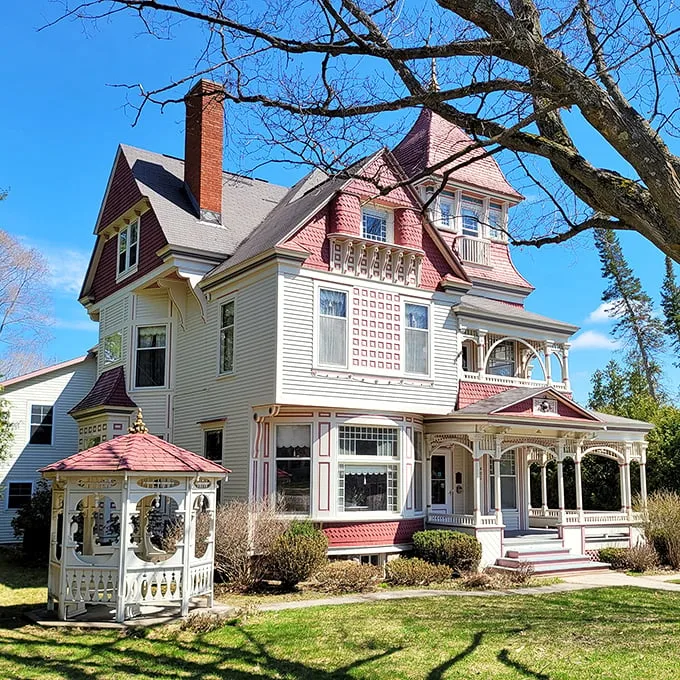 Front and center: the Grand Victorian in all its glory. It's like a dollhouse come to life, minus the creepy miniature furniture and plus all the modern amenities.