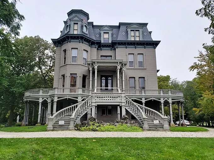 Hegeler Carus Foundation: "Victorian grandeur meets Addams Family chic! This cream-colored beauty could make even the Dowager Countess raise an impressed eyebrow."