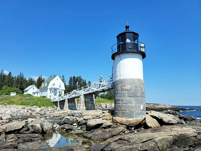 Forrest Gump's favorite pit stop? This cinematic lighthouse stands proud, ready for its close-up and maritime duties.