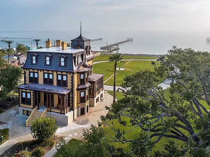 Talk about a room with a view! The Fulton Mansion's prime coastal real estate would make even Jay Gatsby green with envy.
