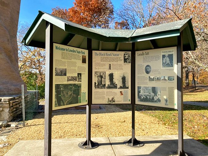 History buffs, rejoice! This info kiosk is like a time machine, minus the flux capacitor. Who knew learning could be this scenic?