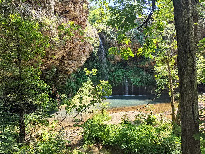 Mother Nature's masterpiece: a waterfall that would make even Niagara Falls a bit jealous.