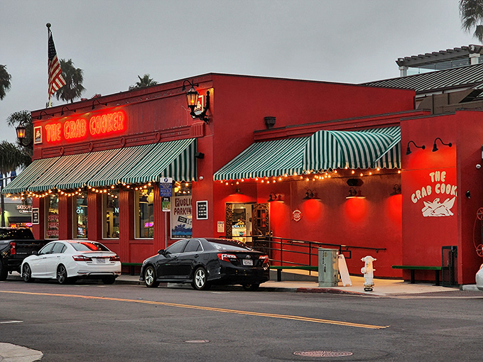 The Crab Cooker: So red, it makes fire trucks jealous! This Newport Beach icon is like a beacon for seafood lovers.