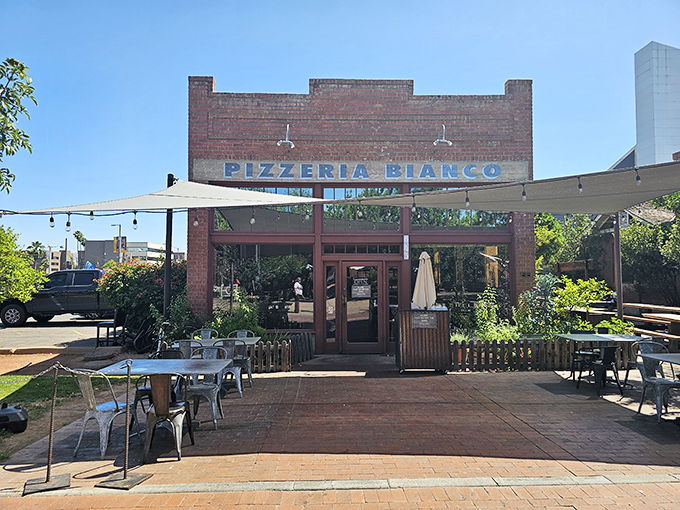 In a world of fast food, Pizzeria Bianco is a slow dance with deliciousness. Worth the wait? You bet your last pepperoni it is!
