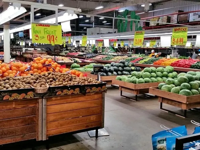 Produce paradise! This veggie wonderland has more colors than Joseph's Amazing Technicolor Dreamcoat. Time to eat the rainbow, folks.