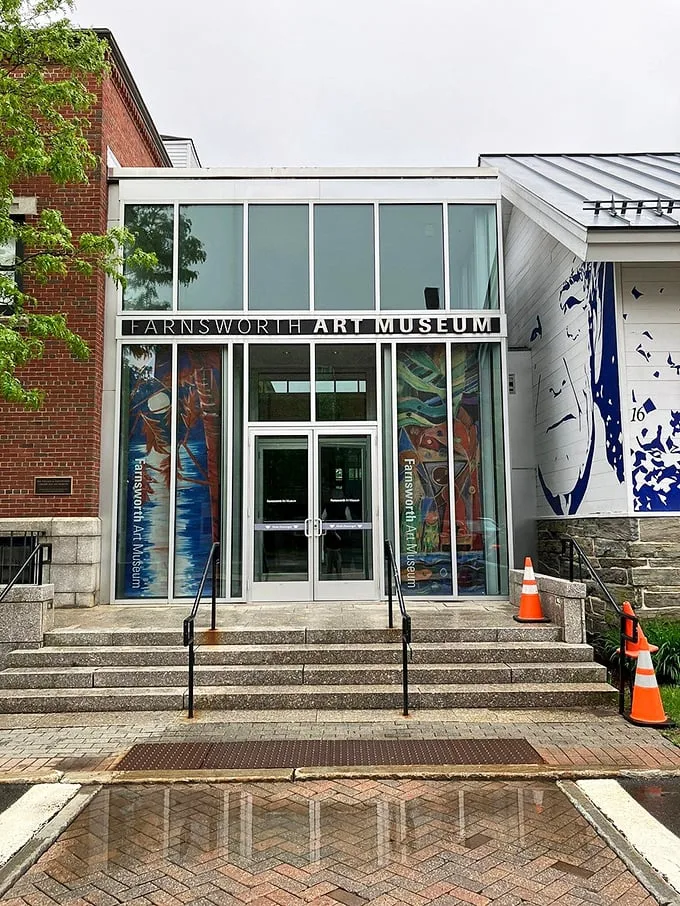 The Farnsworth Art Museum: Where Maine's artistic soul comes alive. It's like a lobster roll for your eyes – rich, satisfying, and uniquely New England.