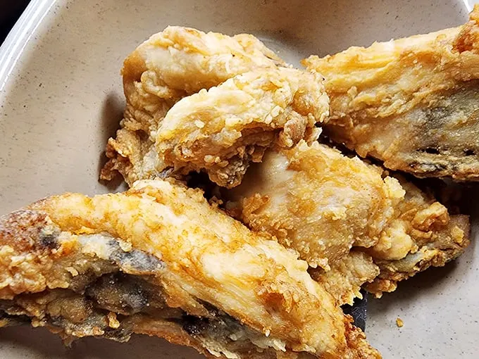 Crispy, juicy, and more addictive than your favorite Netflix series. Buckner's fried chicken is the Colonel's worst nightmare.