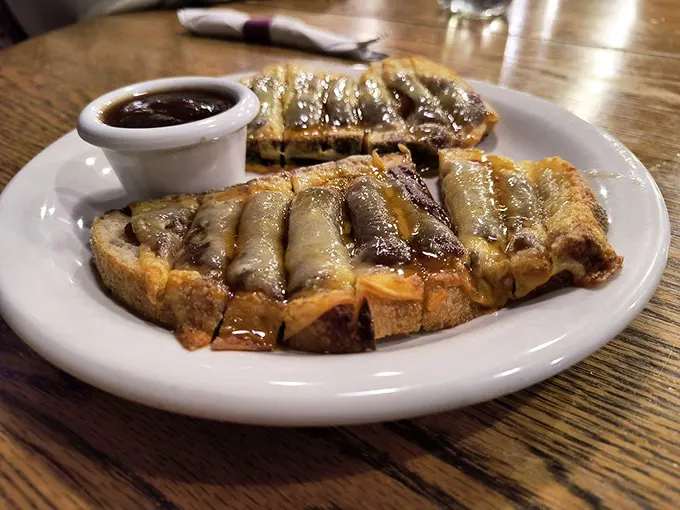 Toast that's living its best life. This apple butter and gouda combo is what breakfast dreams are made of.