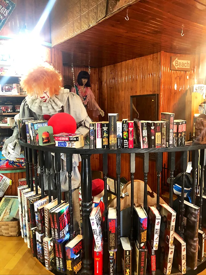 Bookworms, rejoice! This literary treasure trove could give the Library of Congress a run for its money.