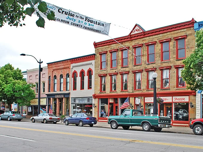 Marshall: A living museum of 19th-century architecture. It's like someone hit pause on time, but kept the Wi-Fi running.
