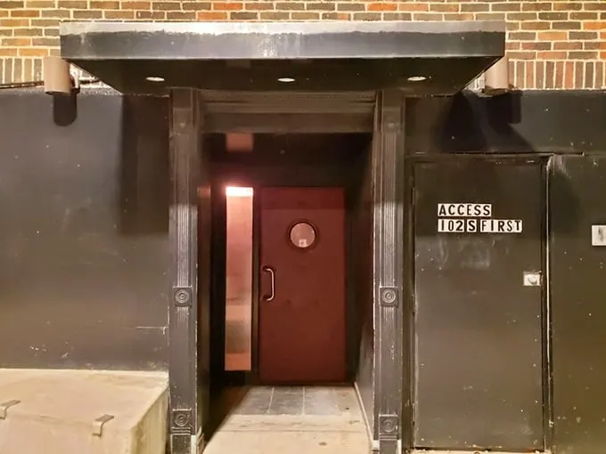 Shhh... can you keep a secret? The Last Word's unmarked entrance is your portal to cocktail nirvana. Time to become a smooth operator!