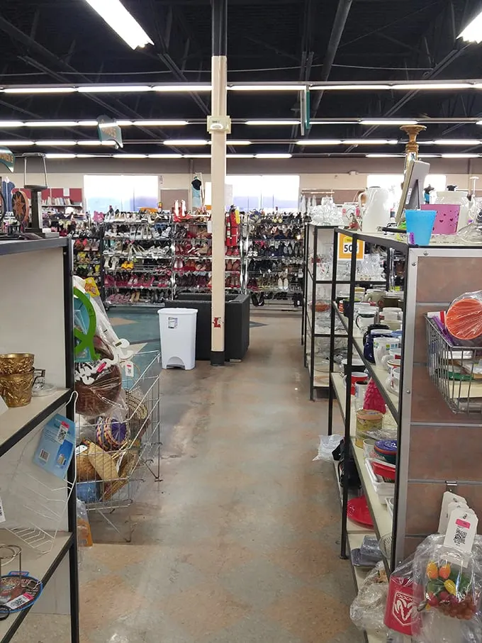 Attention, bargain archaeologists! Excavate through layers of knick-knacks and doodads to unearth your next conversation piece.