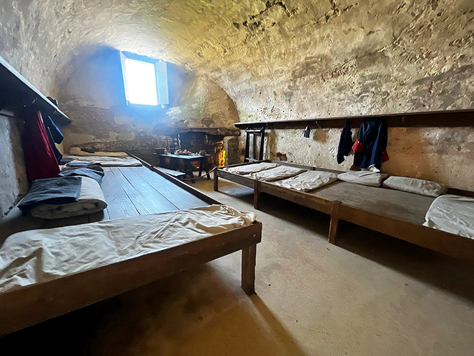 Bunk beds, 17th-century style. Cozy? Maybe not. But hey, at least you don't have to fight over the top bunk!