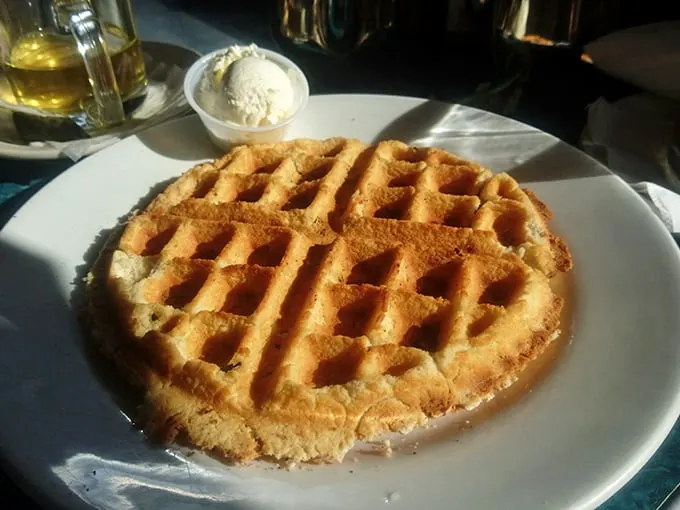 This waffle's so golden and crisp, it could win a beauty pageant. Move over, Miss America – we've got a new queen in town!