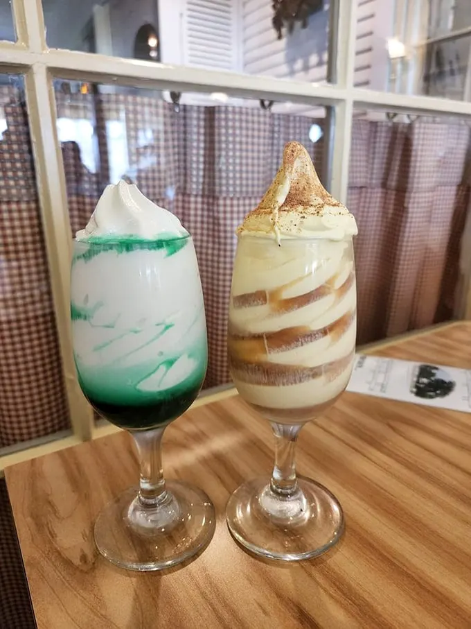 Dessert or work of art? These fancy ice cream concoctions are like the Picassos of the dessert world – beautiful and delicious.