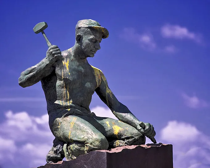Chiseled features, rock-hard abs... no, it's not a calendar model, it's Stonington's tribute to its granite-cutting past. Talk about being carved in stone!