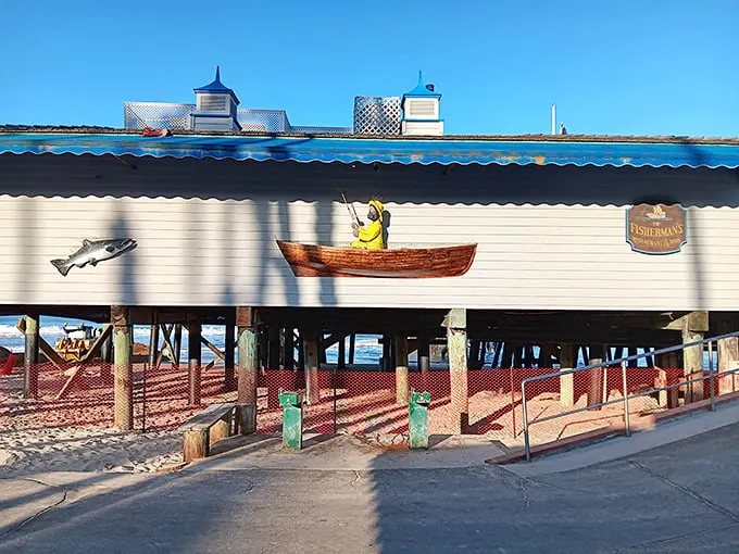 Stars, stripes, and seafood at Fisherman's! It's as American as apple pie, if apple pie came with a side of ocean views.