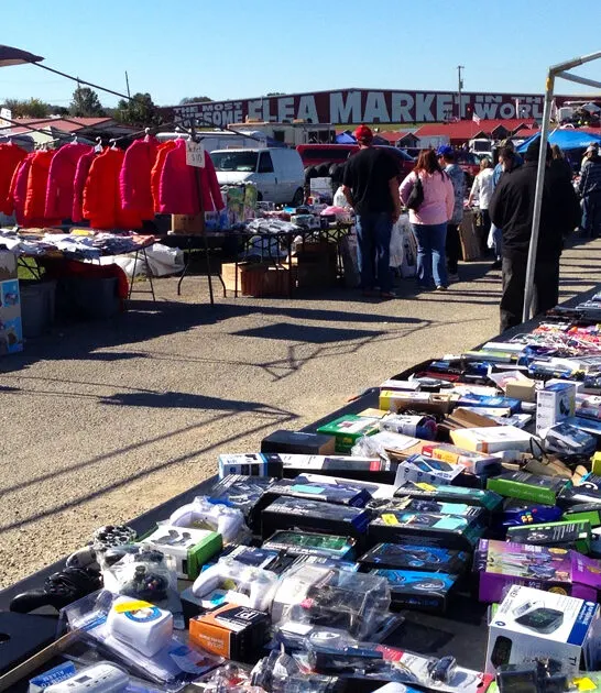 expansive flea markets kentucky FTR