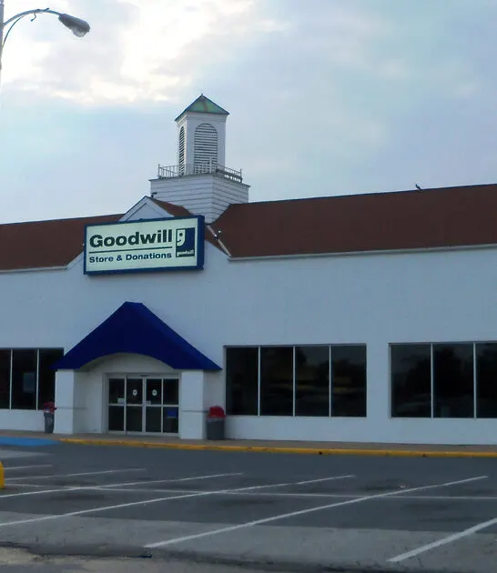 thrift stores enormous delaware ftr