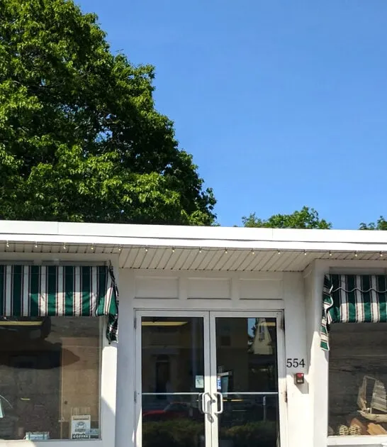 unassuming donut shop maine ftr