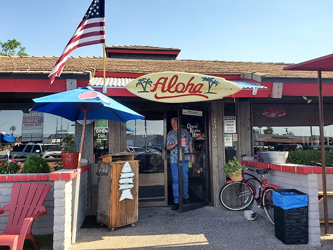 Step inside, and you’re instantly on island time—minus the airfare. This Arizona gem serves up aloha vibes with a side of hearty, no-frills comfort food that locals can’t get enough of.