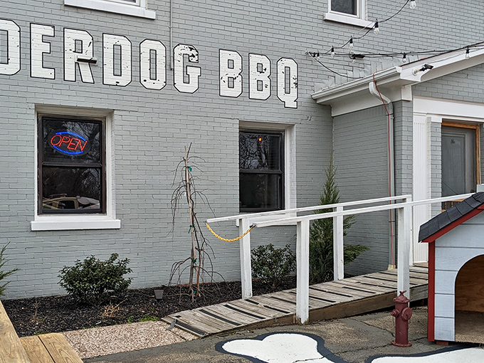 The unassuming blue exterior of Underdog BBQ is like a secret handshake – only those in-the-know recognize the culinary treasures waiting inside.