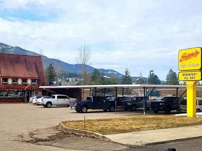 A-frame dreams and breakfast schemes! Sam's Restaurant stands proud against the Idaho mountains, promising all-day breakfast adventures.
